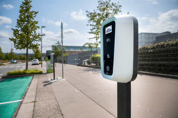 Borne de recharge e-Smart - e-Totem I Bornes de recharge